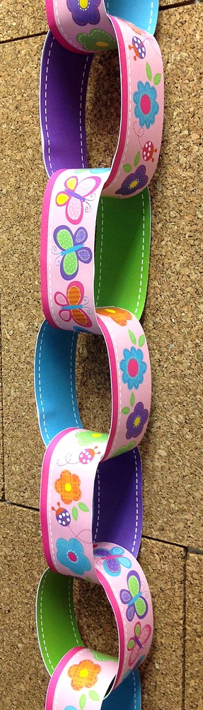 Sweet Girl 1st Birthday Chain Link Garland | Party City