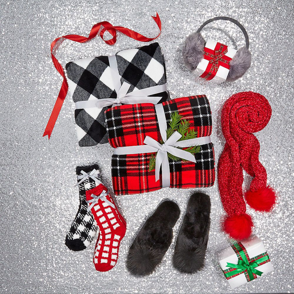 Traditional Red Plaid Blanket | Party City