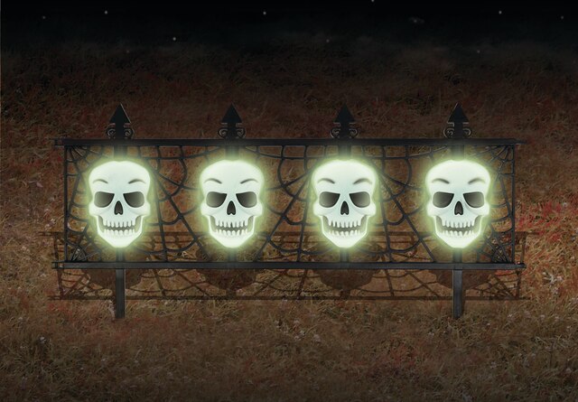 Skull Interlocking Light-Up Fences, Black/White, 12-in, 2-pk, Outdoor ...