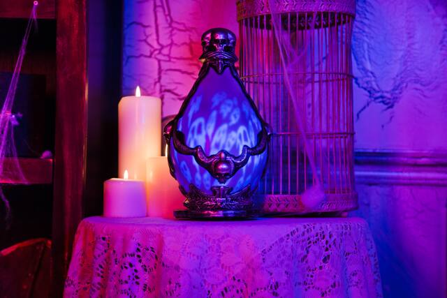 Animated Light-Up Soul Jar Prop with Batteries, Purple, 12-in, Sound ...