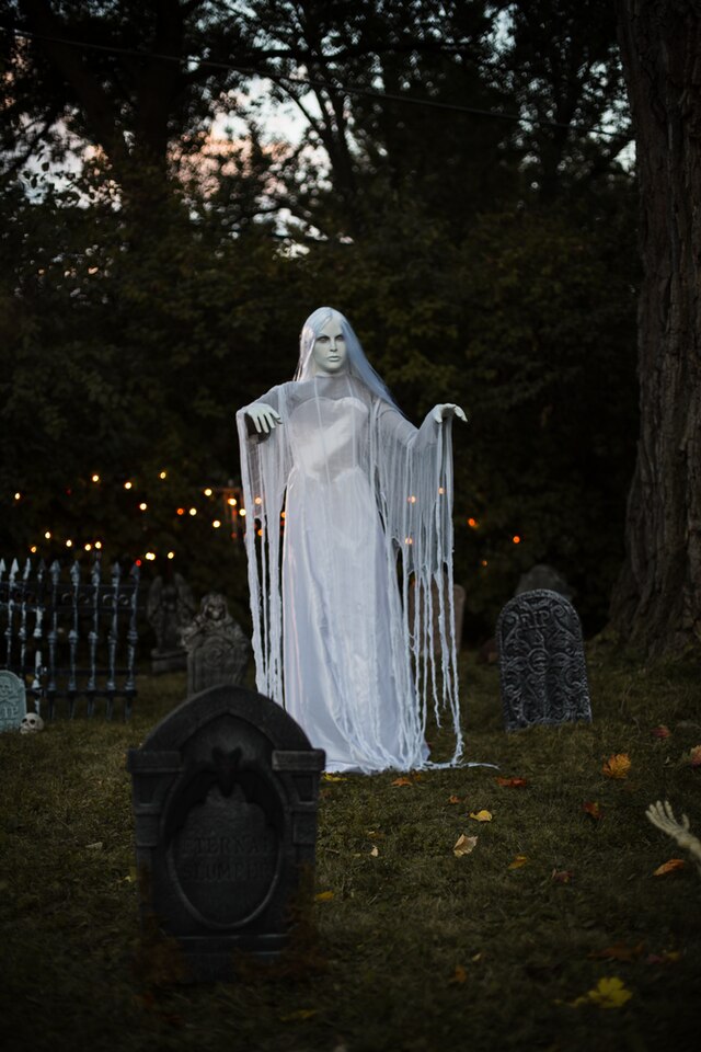 Ghost Woman Animated Rising Horror Character, White, 40-in, Sound ...