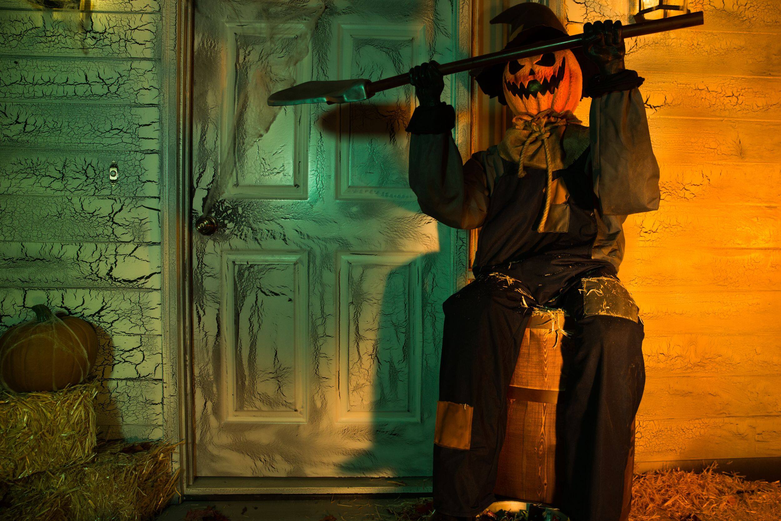 Scarecrow Jack-O'-Lantern Animated Sitting Door Greeter Character ...