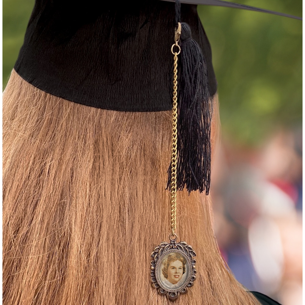 Graduation Cap Photo Chain | Party City
